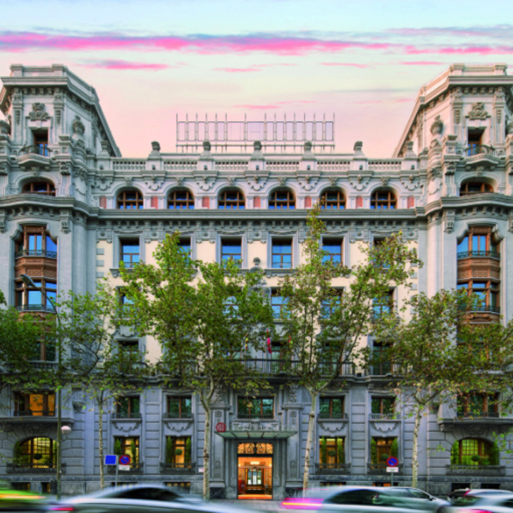 Parking Hotel NH COLLECTION MADRID ABASCAL (Cubierto) en Madrid