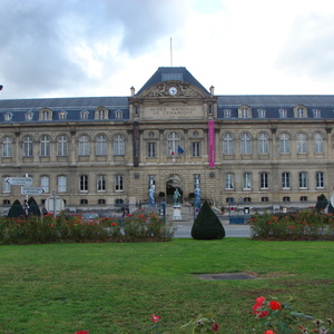 Sèvres Museum car parks in Sèvres - Book at the best price